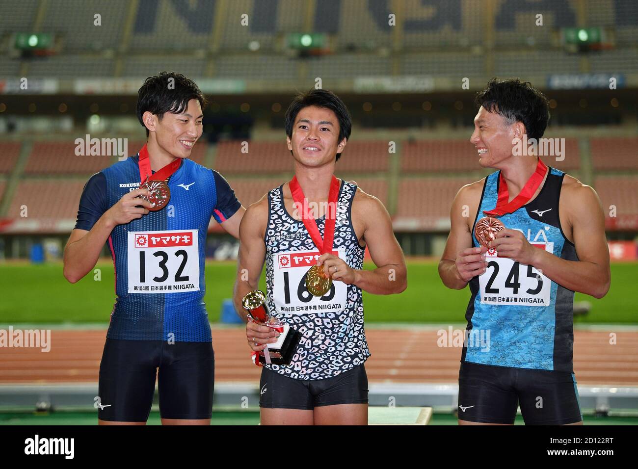 Niigata, Japan. Japan. Credit: MATSUO. 3rd Oct, 2020. (L-R) Hikaru Ikehata, Yuki Yamashita ...