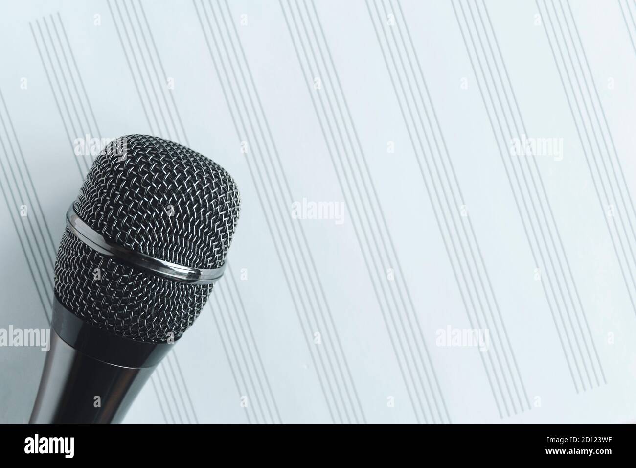 Vocal performance notation hi-res stock photography and images - Alamy