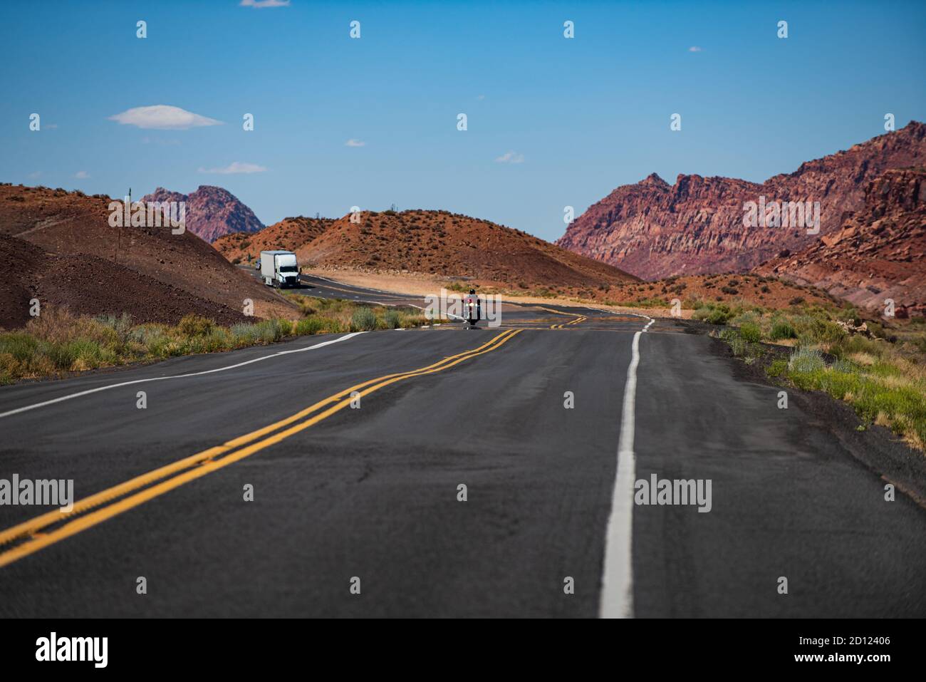 Asphalt road. American roadtrip. Scenery with highway Stock Photo - Alamy