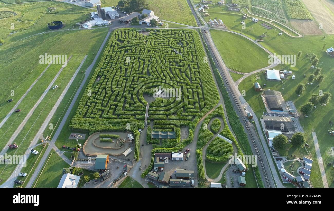 Corn maze aerial hi-res stock photography and images - Alamy
