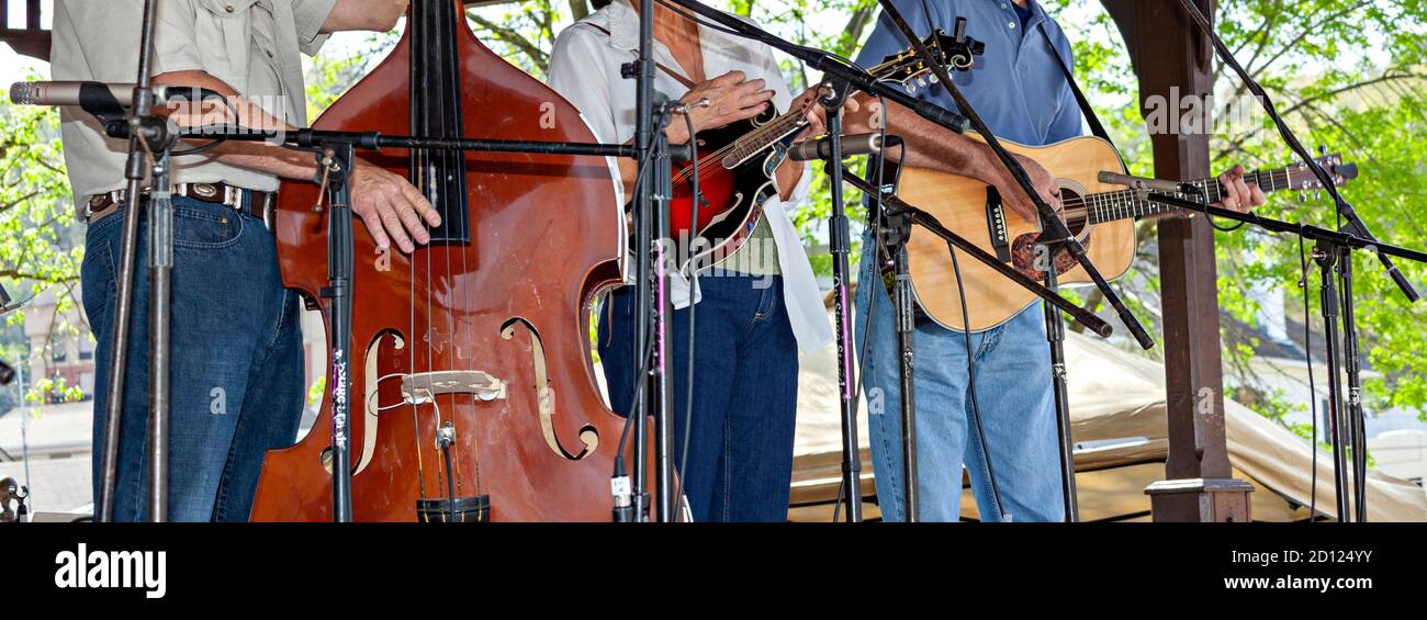 Narrow Band 5 Stock Photo - Alamy
