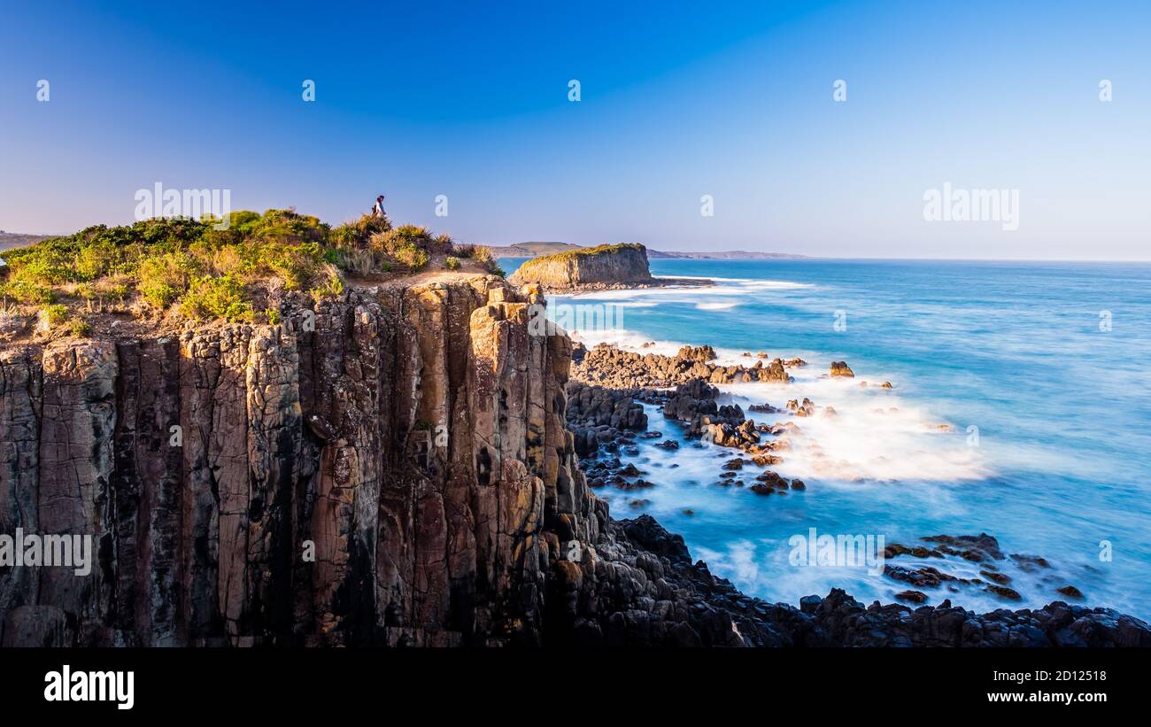 View of seawater and stack island by Minnamurra Point Stock Photo - Alamy