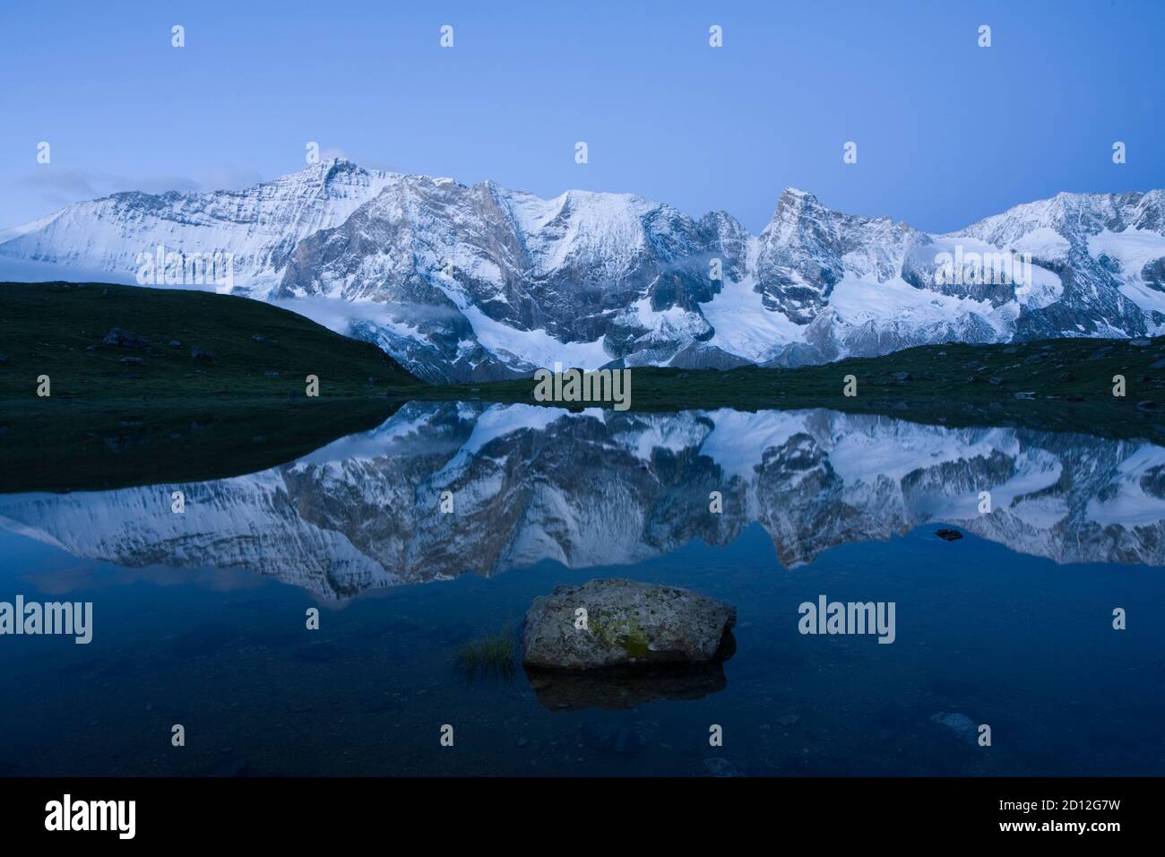 Tarn grande hi-res stock photography and images - Alamy