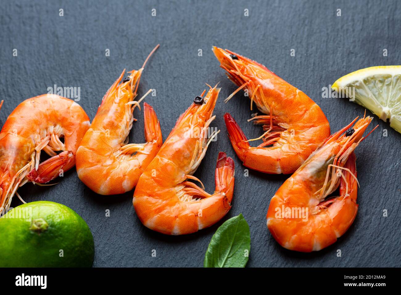 Cooked tiger prawns hi-res stock photography and images - Alamy