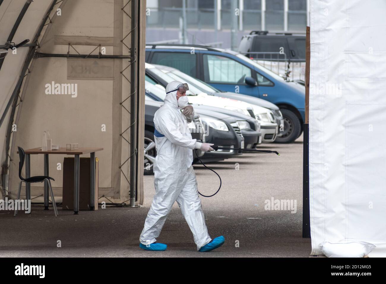Mobile hospital unit 2 hi-res stock photography and images - Alamy