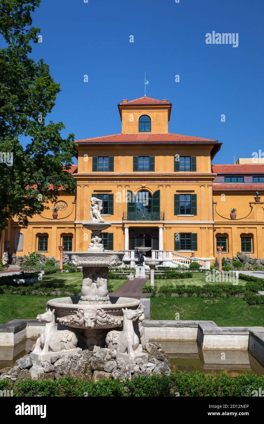 Old lenbachhaus hi-res stock photography and images - Alamy