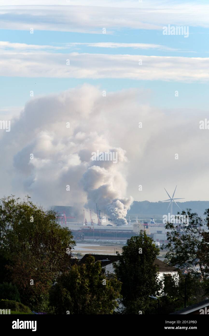 Avon fire and rescue service hi-res stock photography and images - Alamy