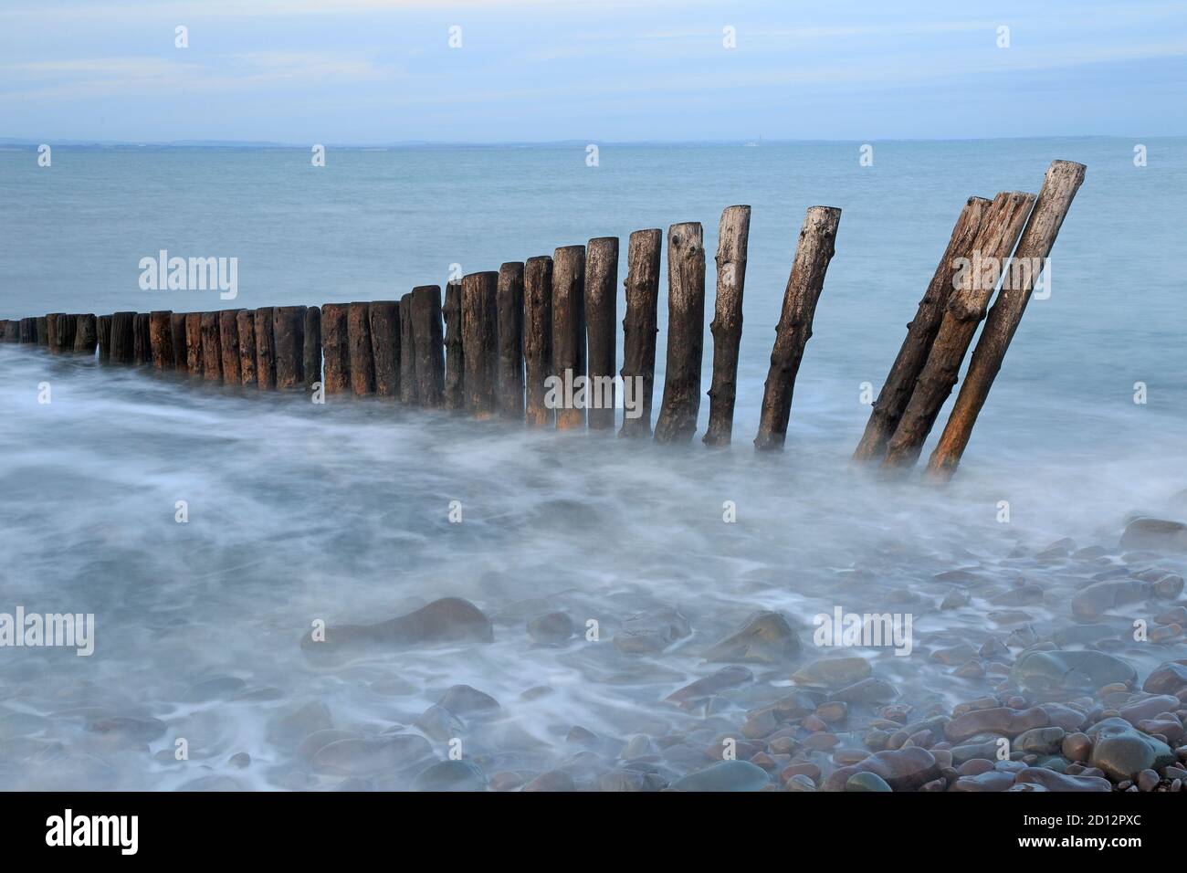 Groynes on Bossington Beach Exmoor Stock Photo - Alamy