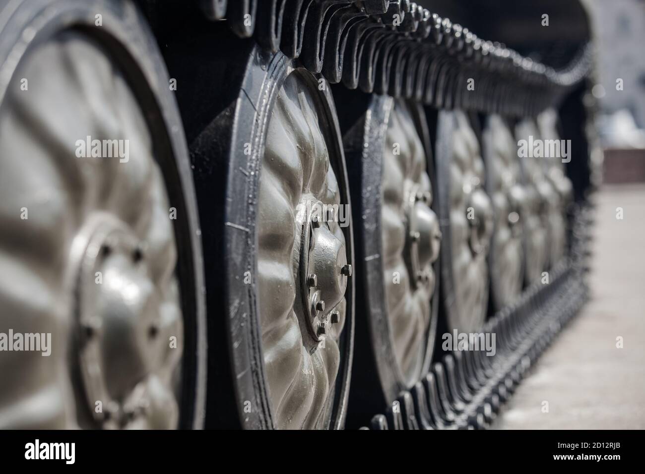 Tank tracks hi-res stock photography and images - Alamy