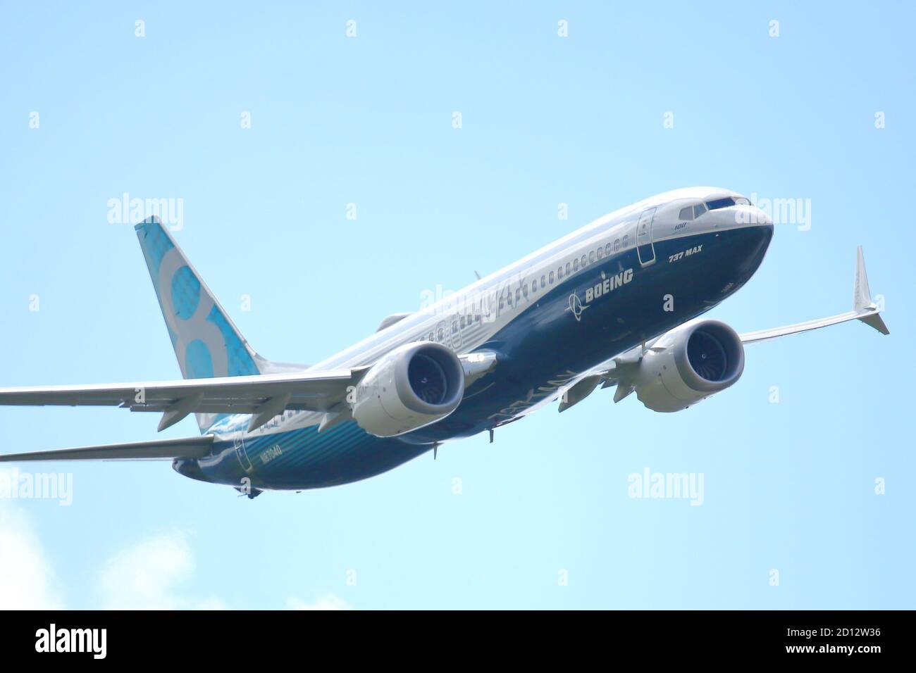 Boeing 737MAX Experimental Plane makes an appearance at the Farnborough ...