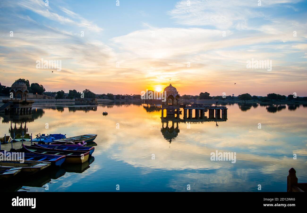 Gadsisar Sagar Lake in Jaisalmer Rajasthan, Beautiful view of Sunrise ...