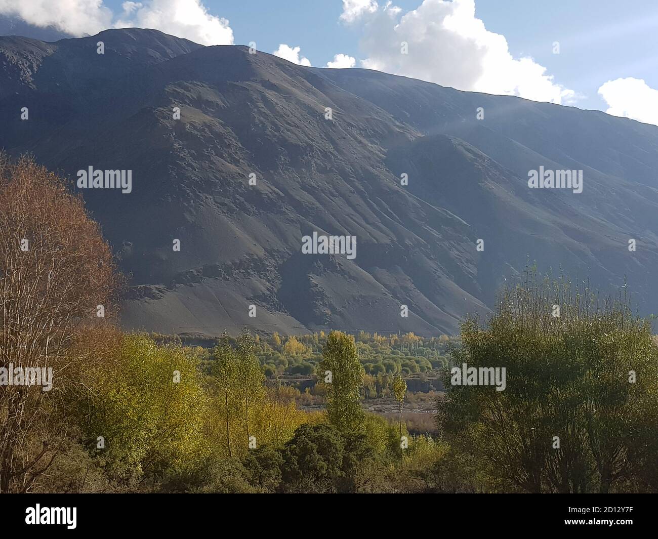 Beautiful valley of hilly area and mountains in india. Beautiful ...