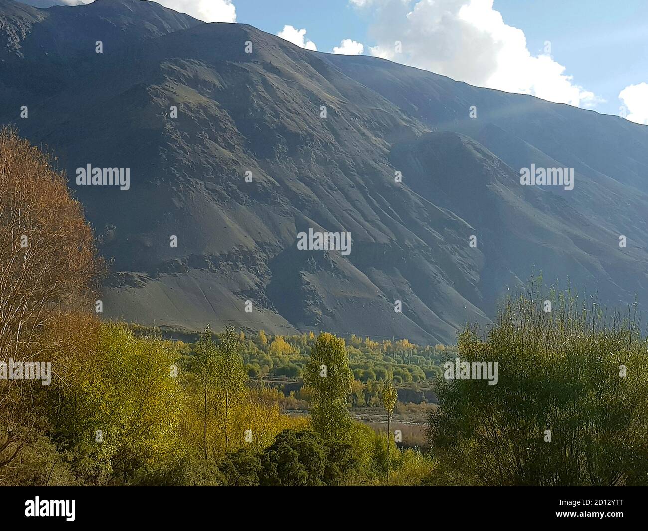 Beautiful valley of hilly area and mountains in india. Beautiful ...