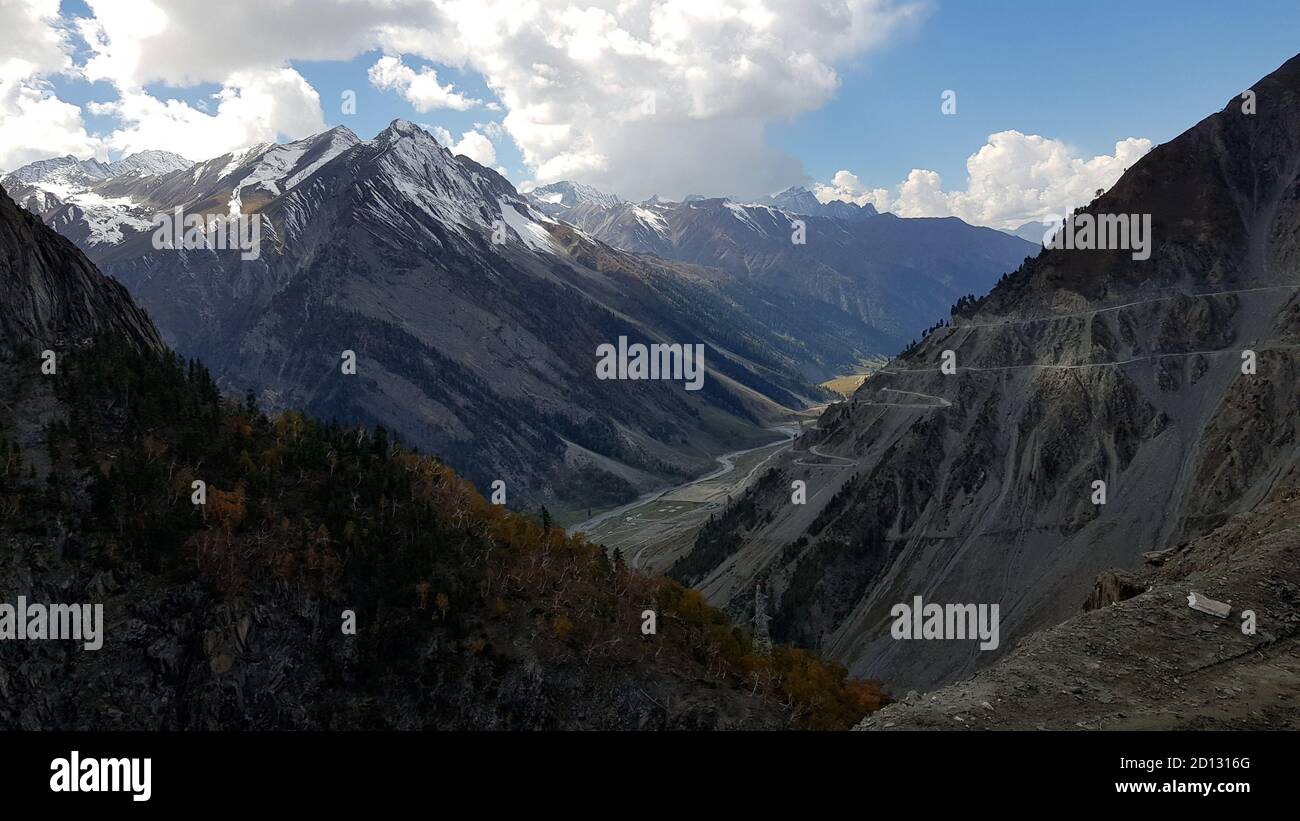 Beautiful valley of hilly area and mountains in india. Beautiful ...