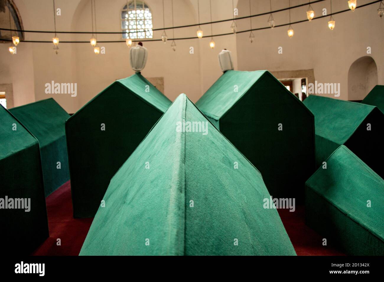 Rows of coffins in an ottoman turkish mausoleum tomb Stock Photo - Alamy