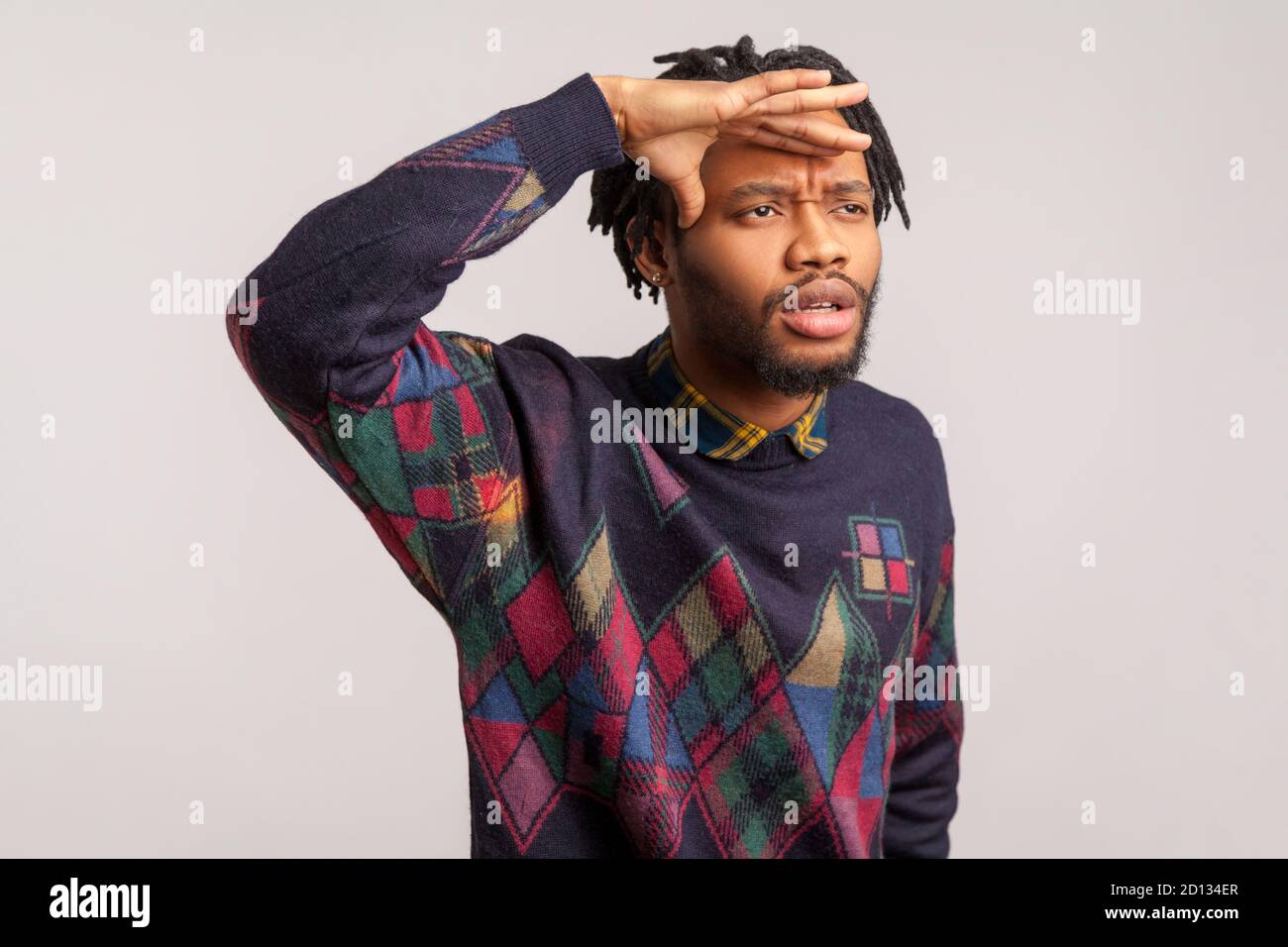 Man looking afar far hi-res stock photography and images - Alamy