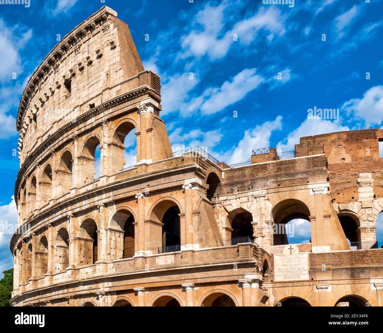 Exterior of the Colosseum, Rome, Italy Stock Photo - Alamy