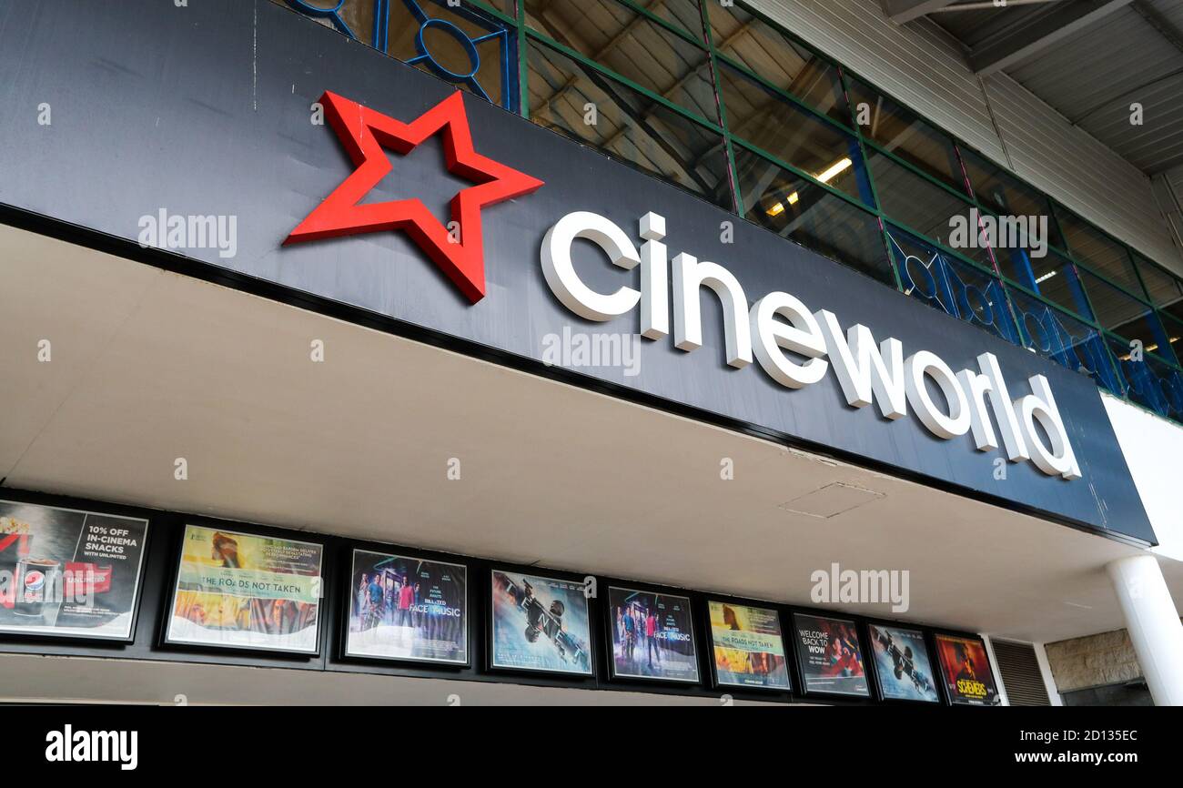 Cinema chain hi-res stock photography and images - Alamy
