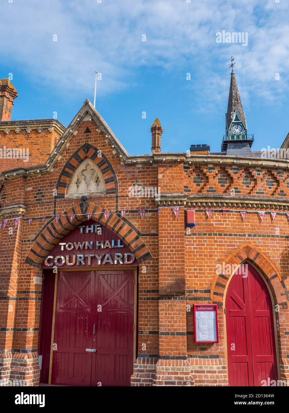 Wokingham council town hall hi-res stock photography and images - Alamy