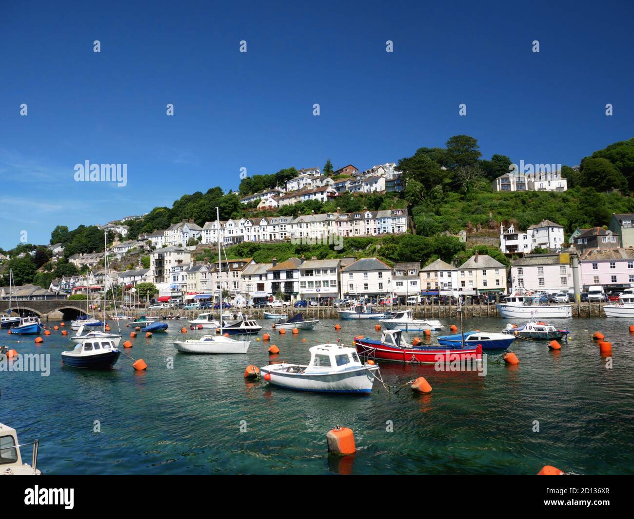 Looe harbour from west looe hi-res stock photography and images - Alamy