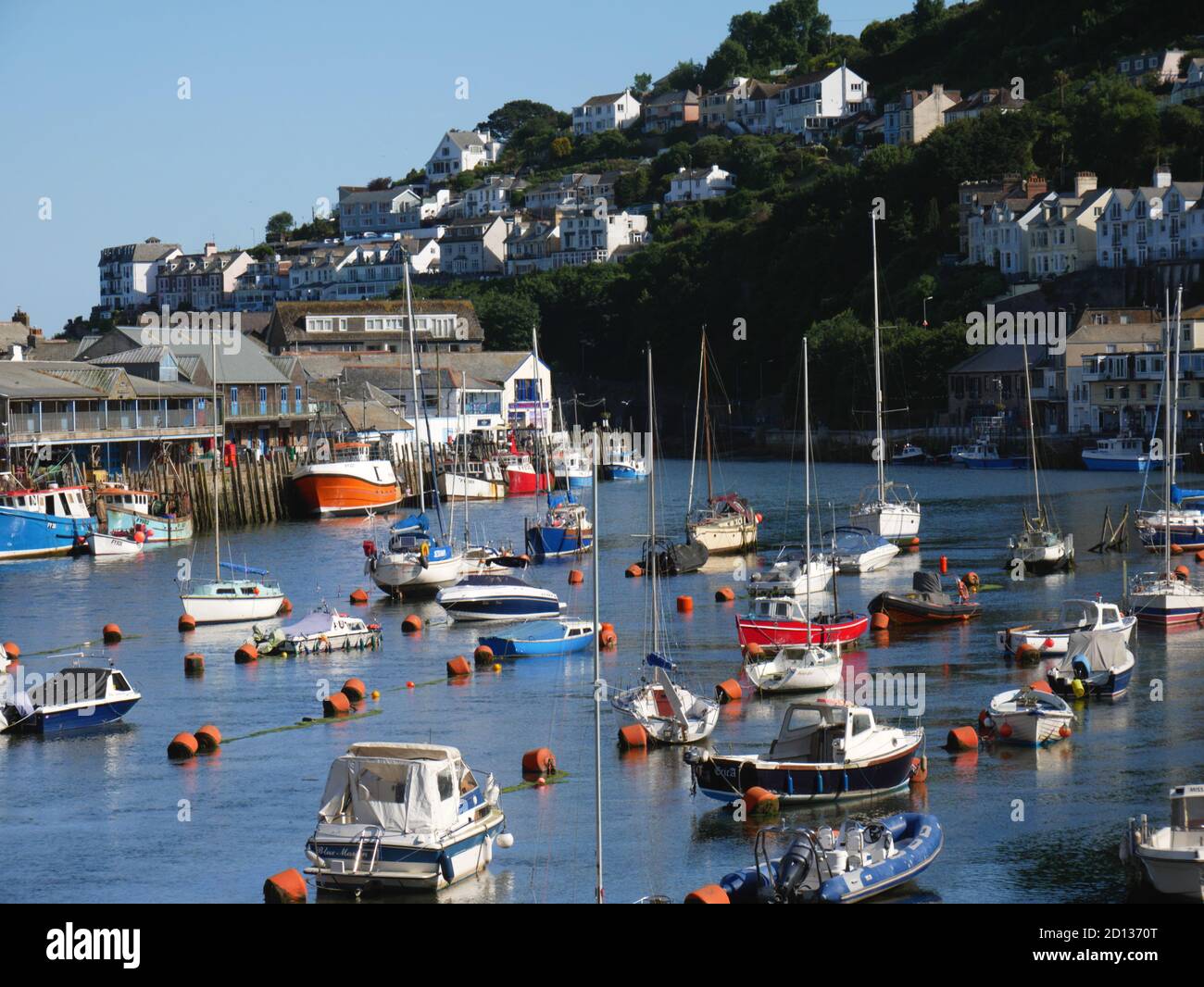 The river and harbour at Looe, Cornwall Stock Photo - Alamy