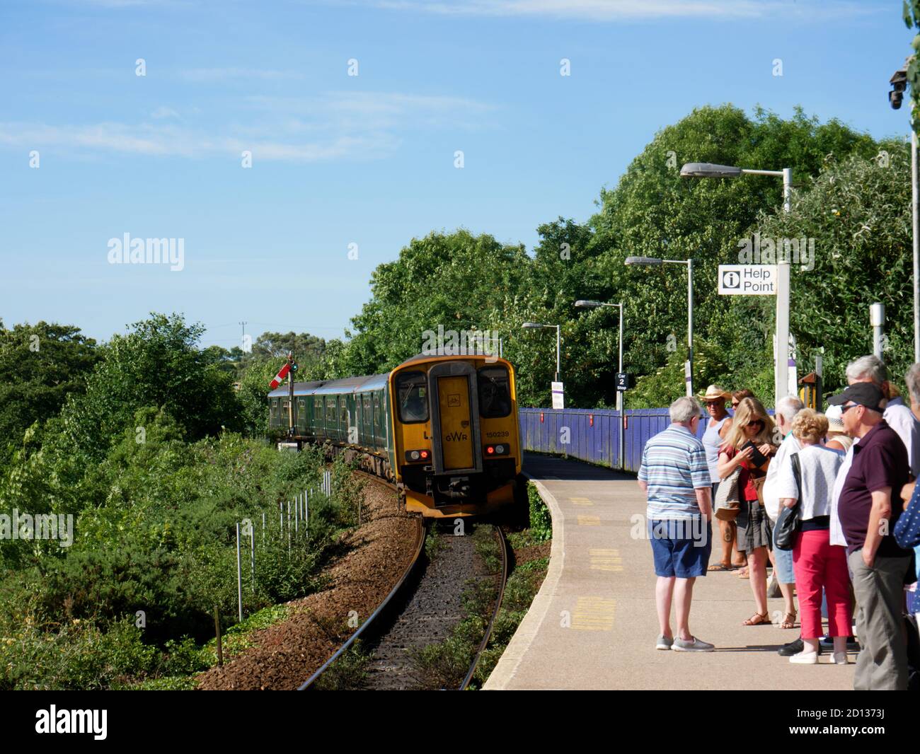 Cornwall st ives train hi-res stock photography and images - Alamy