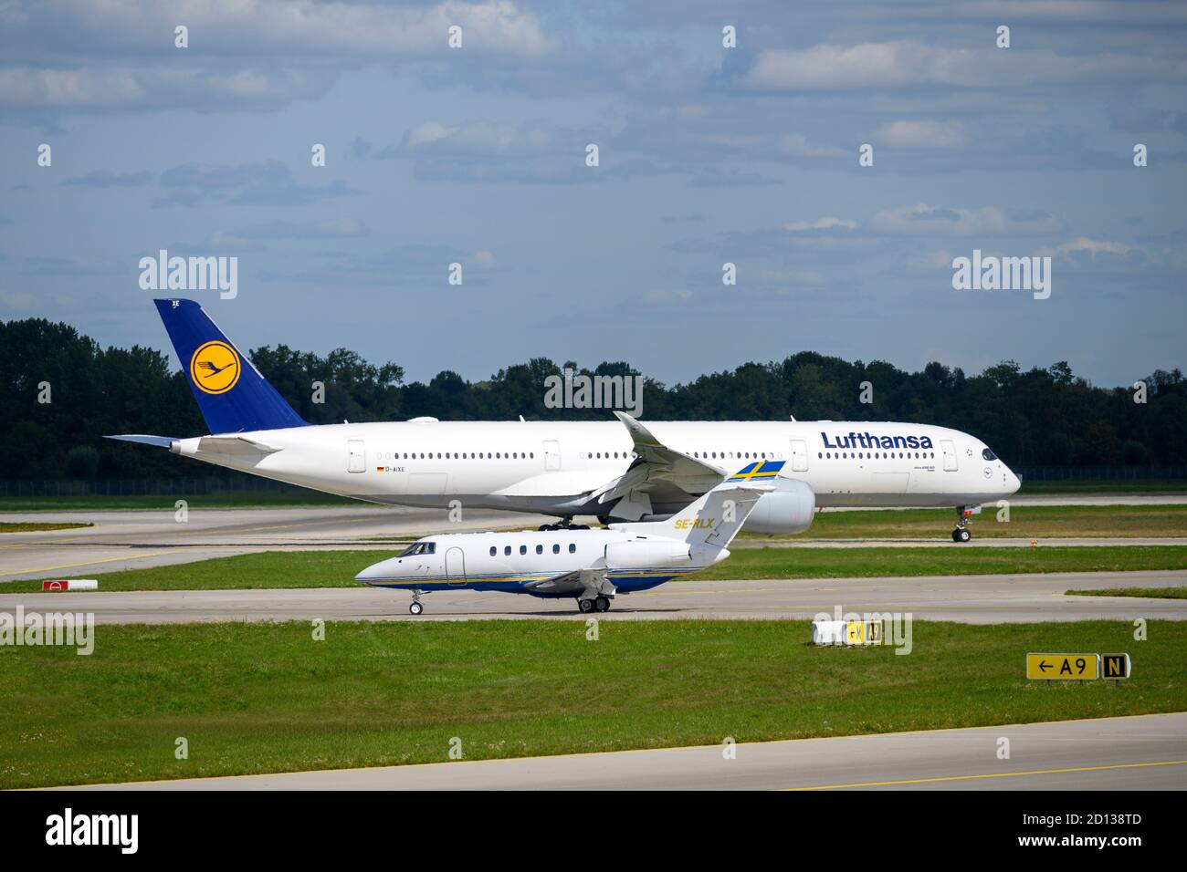 Grafair flight management hi-res stock photography and images - Alamy