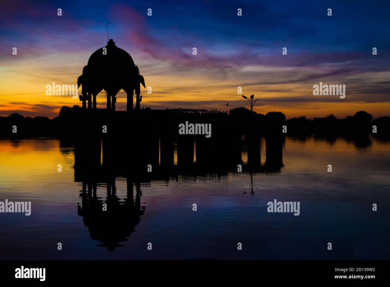 Gadsisar Sagar Lake in Jaisalmer Rajasthan, Beautiful view of Sunrise ...