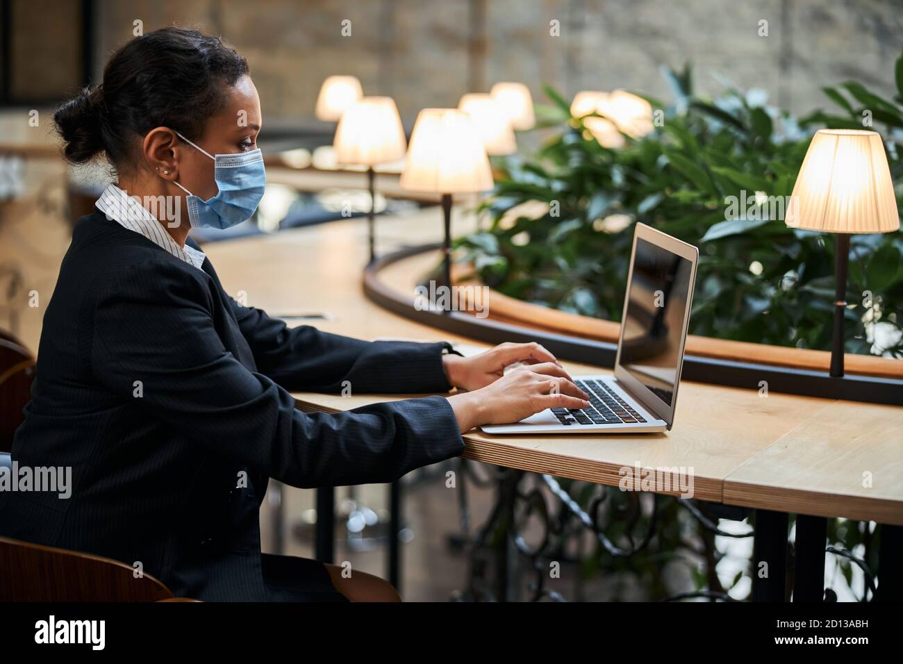 Typing client hi-res stock photography and images - Alamy