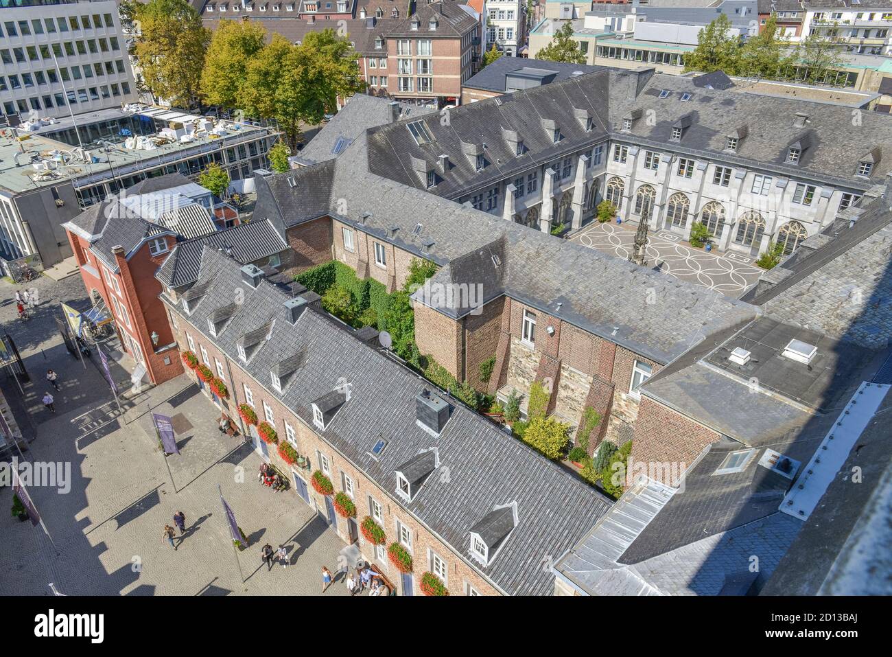 Haus hauser haeuser hi-res stock photography and images - Alamy