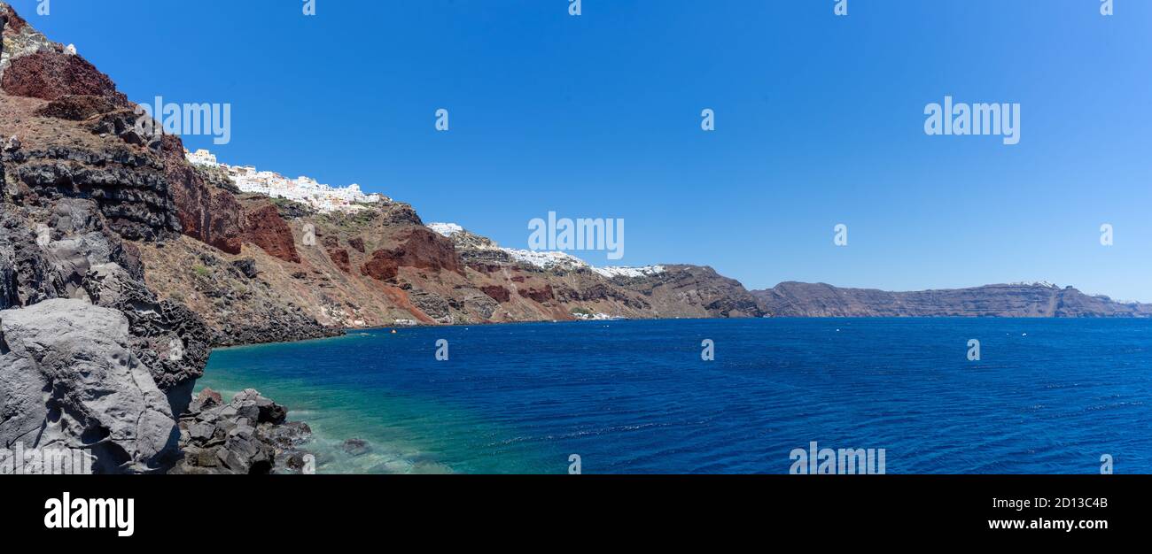 Oia cliff top village hi-res stock photography and images - Alamy