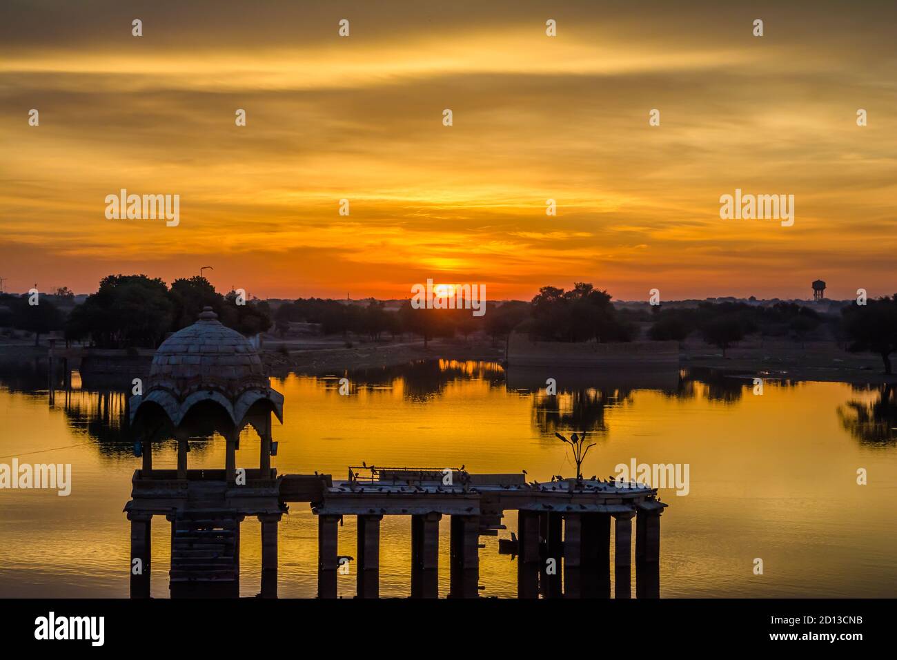 Gadsisar Sagar Lake in Jaisalmer Rajasthan, Beautiful view of Sunrise ...