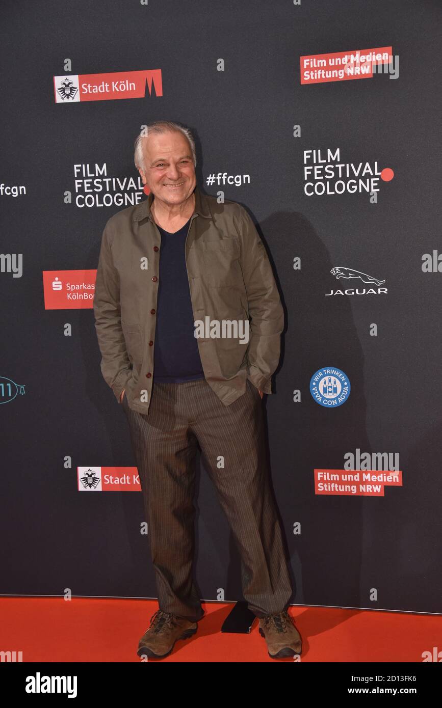 Cologne, Germany. 03rd Oct, 2020. Actor Bernhard Schütz comes to the ...