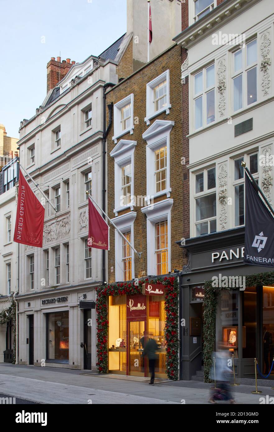 Upmarket shops on Bond street. London cityscape, streets and facades ...