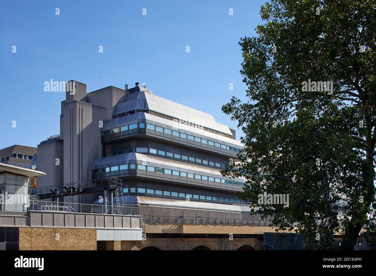 Sampson House (1976) designed by Fitzroy Robinson (demolished 2019 ...