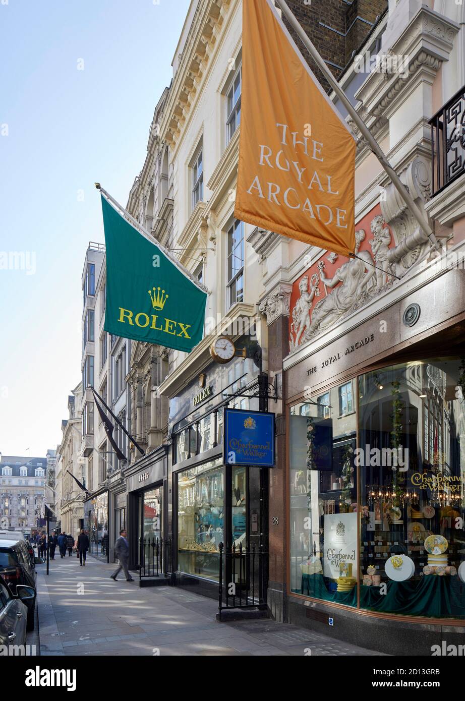 Jewellery facades hi-res stock photography and images - Alamy