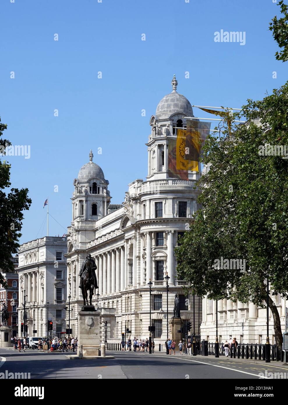Whitehall facades hi-res stock photography and images - Alamy