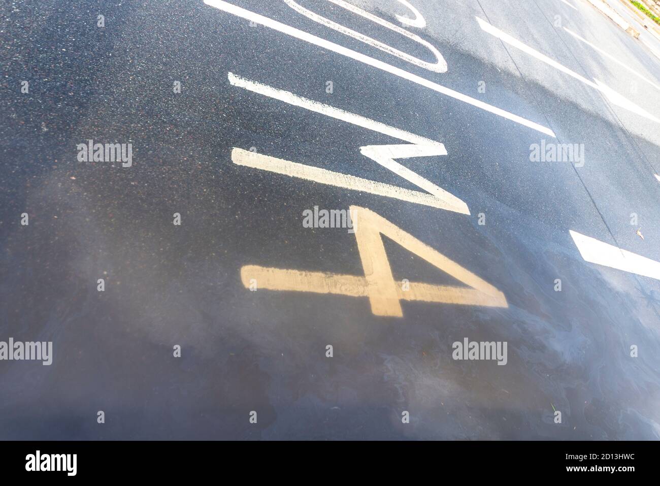 M4 road sign hi-res stock photography and images - Alamy