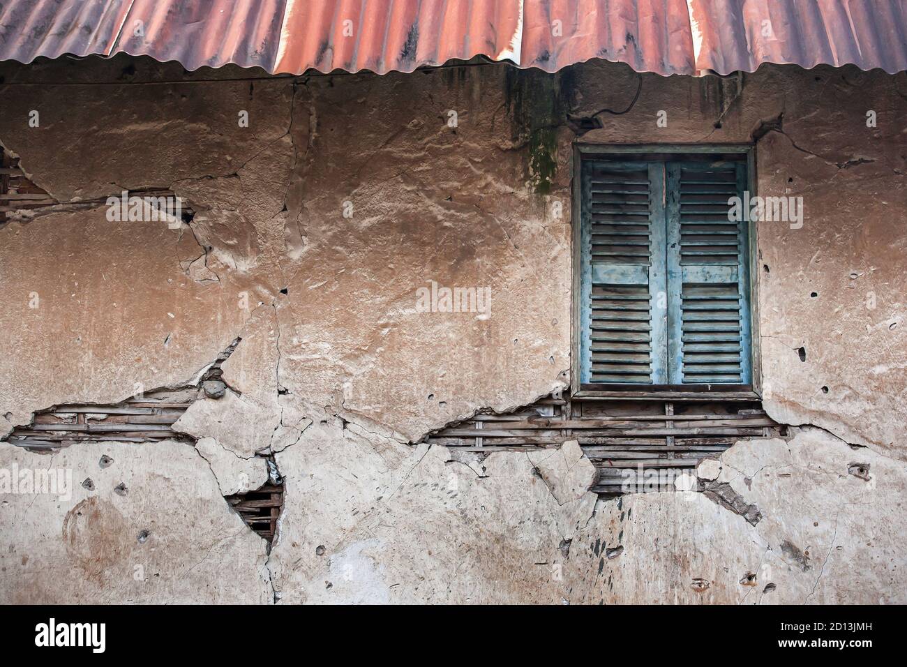 Abandoned concrete wall texture of ancient house, abstract rough, old ...
