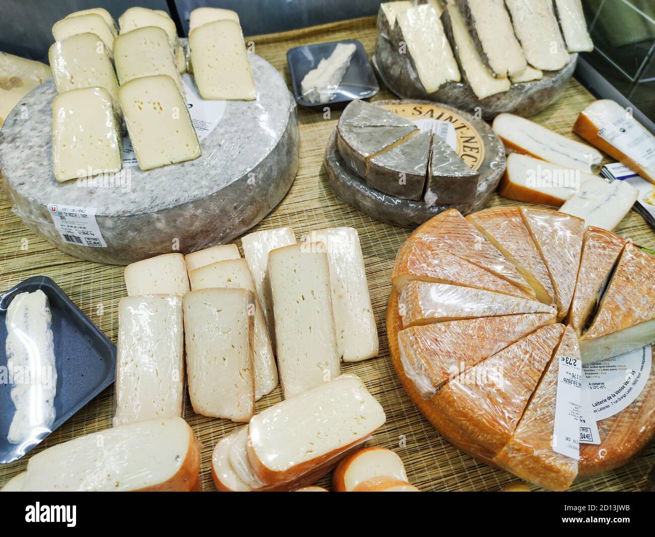 La rochelle market cheese hi-res stock photography and images - Alamy