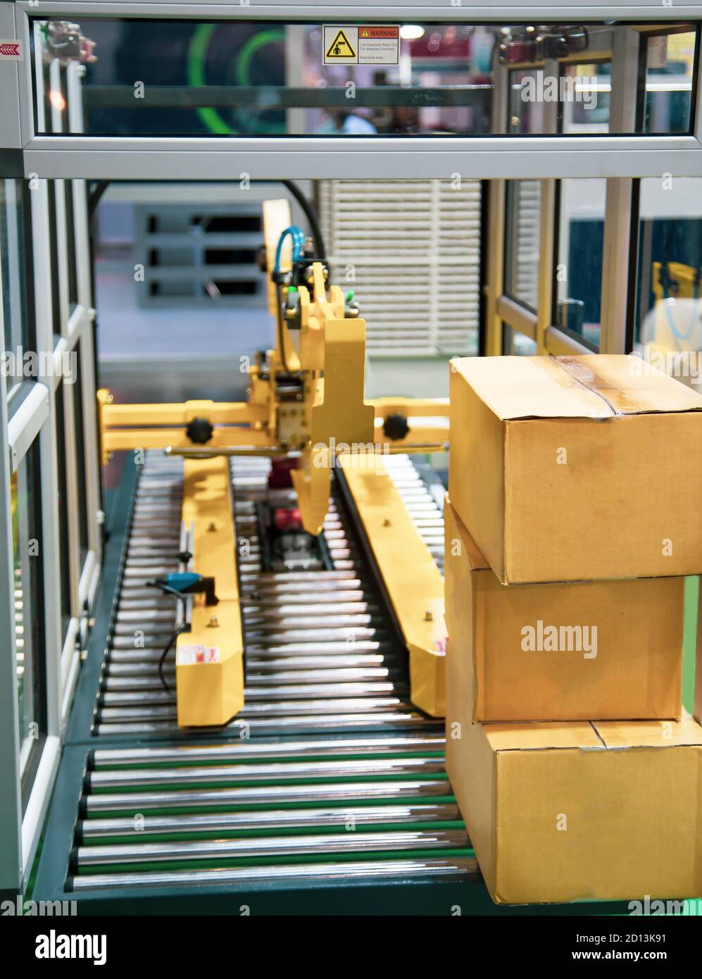 Container handling automation hi-res stock photography and images - Alamy