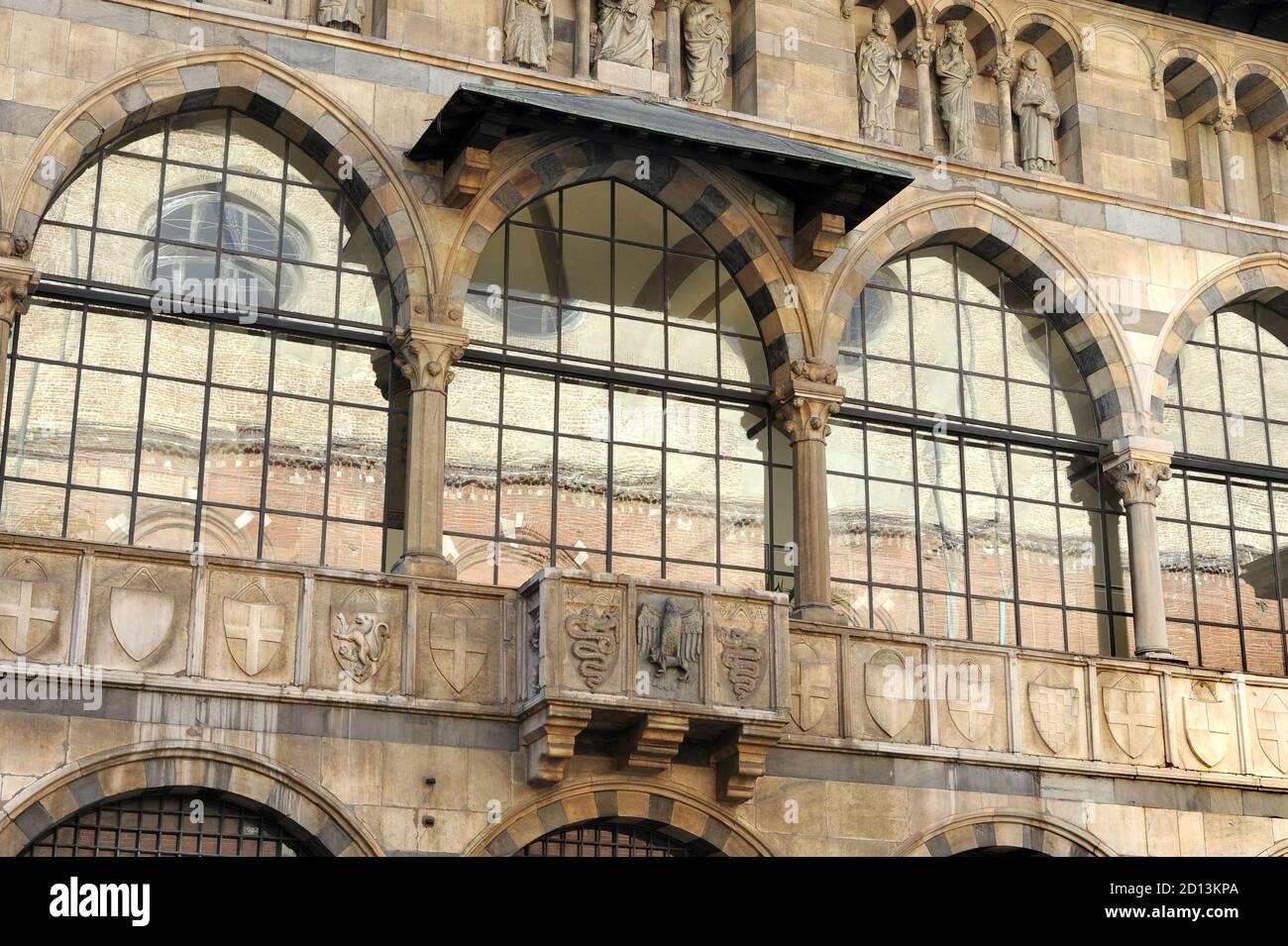 Milan, (Italy), the medieval Merchants Square (Piazza Mercanti) in the ...