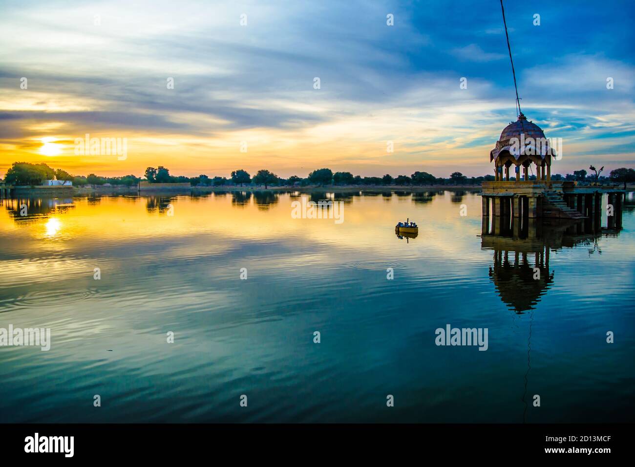 Gadsisar Sagar Lake in Jaisalmer Rajasthan, Beautiful view of Sunrise ...