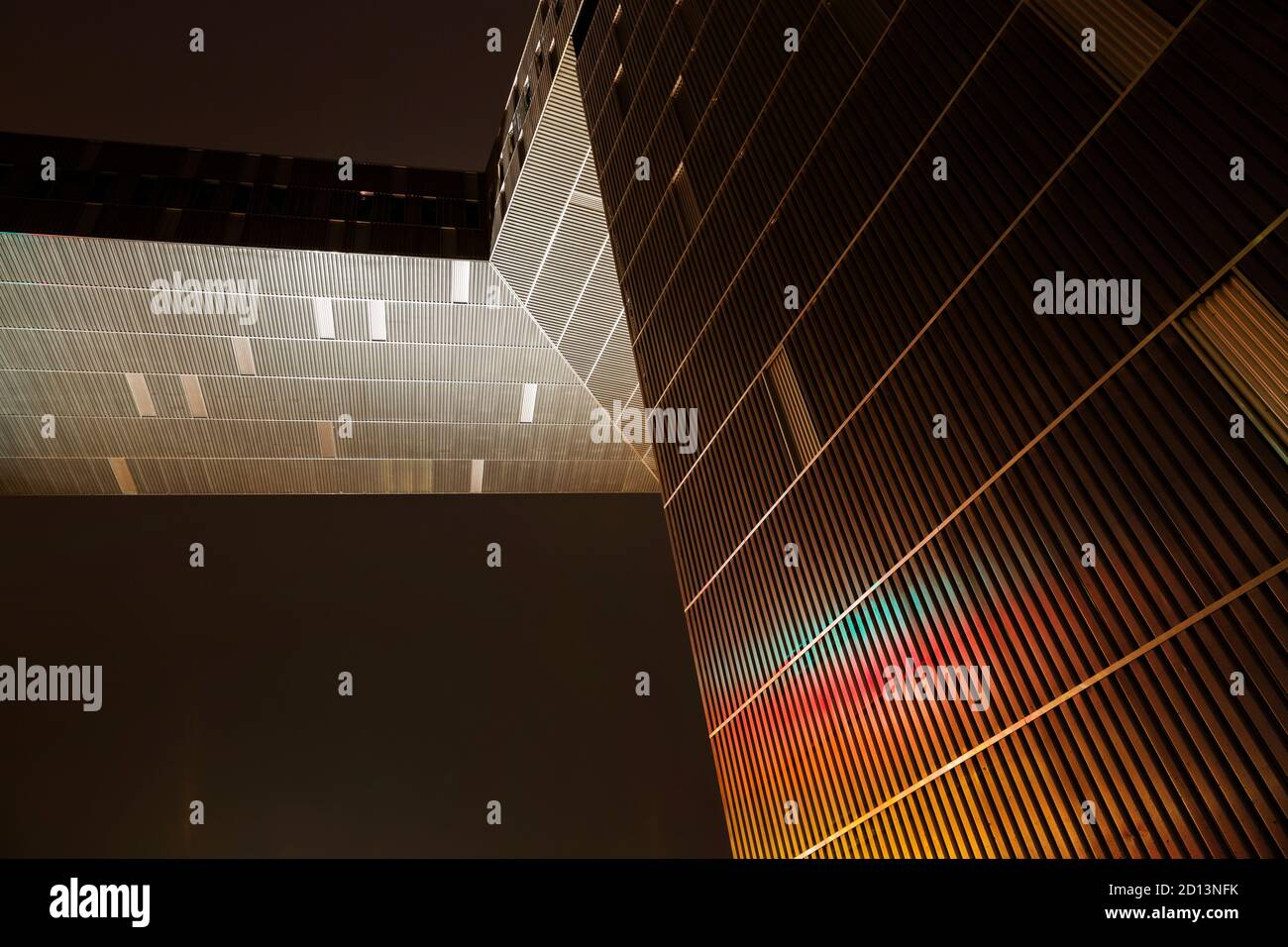 High rise building overpass hi-res stock photography and images - Alamy