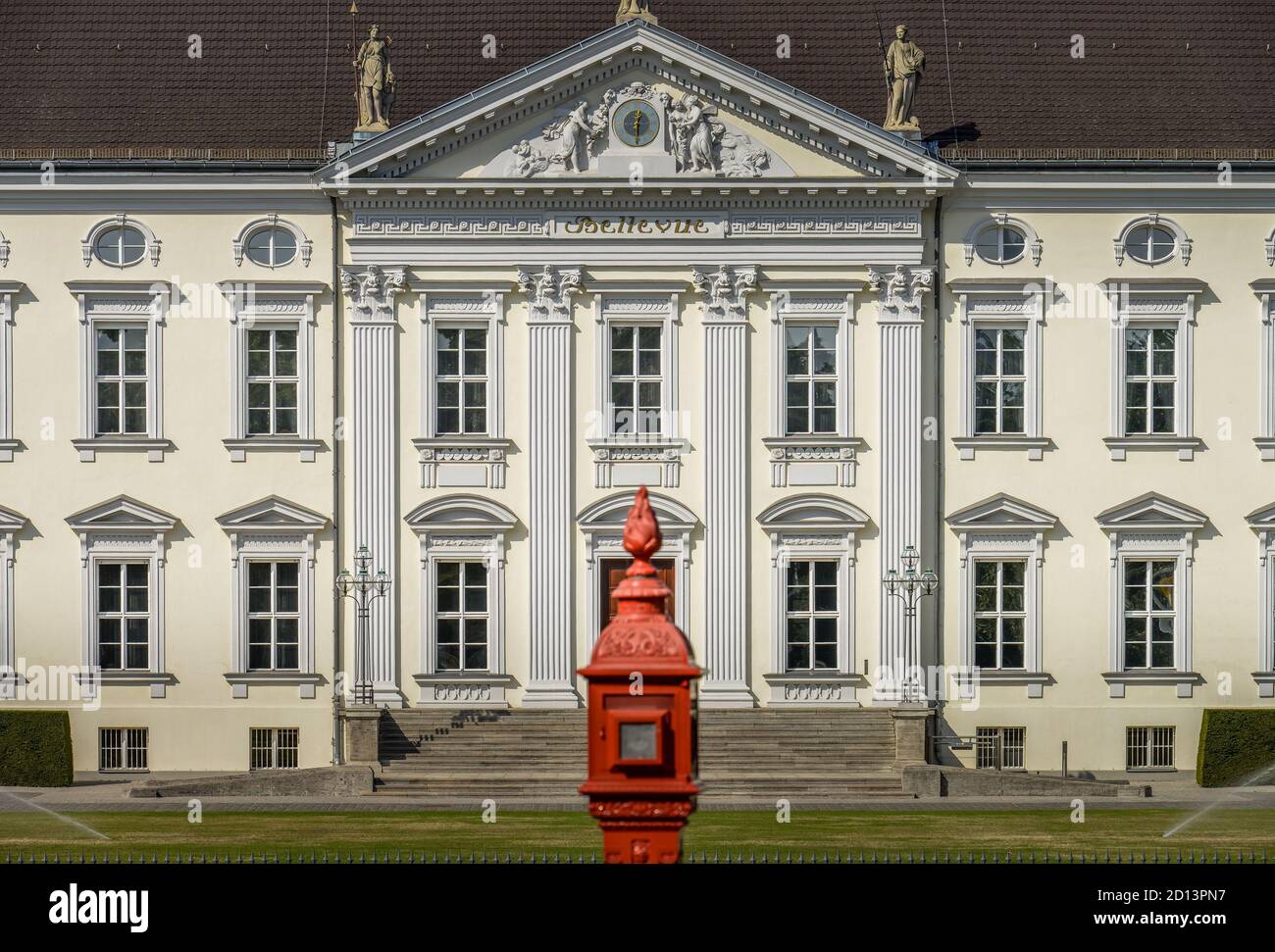 Castle Bellevue, zoo, middle, Berlin, Germany, Schloss Bellevue ...