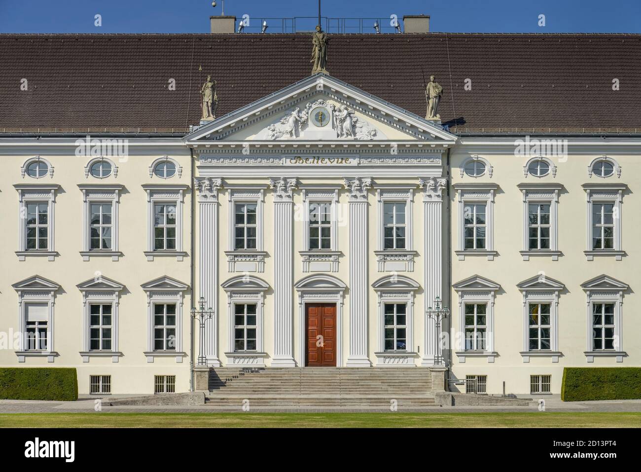Castle Bellevue, zoo, middle, Berlin, Germany, Schloss Bellevue ...