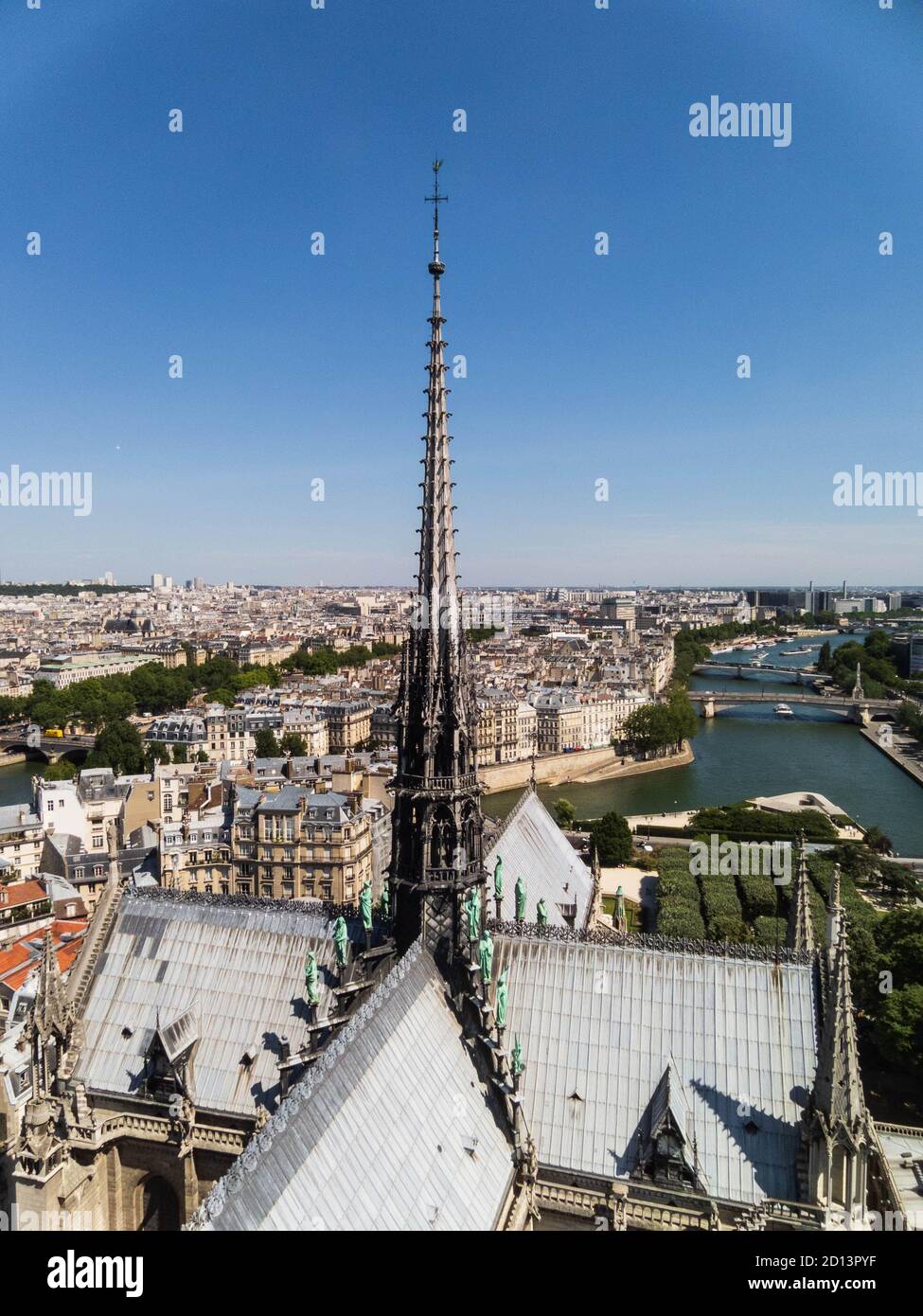 Cathedrale Notre Dame de Paris cite - catholic dome Stock Photo - Alamy