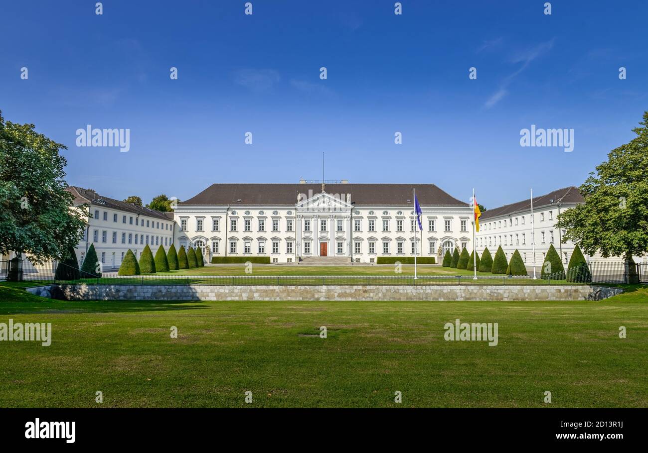 Castle Bellevue, zoo, middle, Berlin, Germany, Schloss Bellevue ...