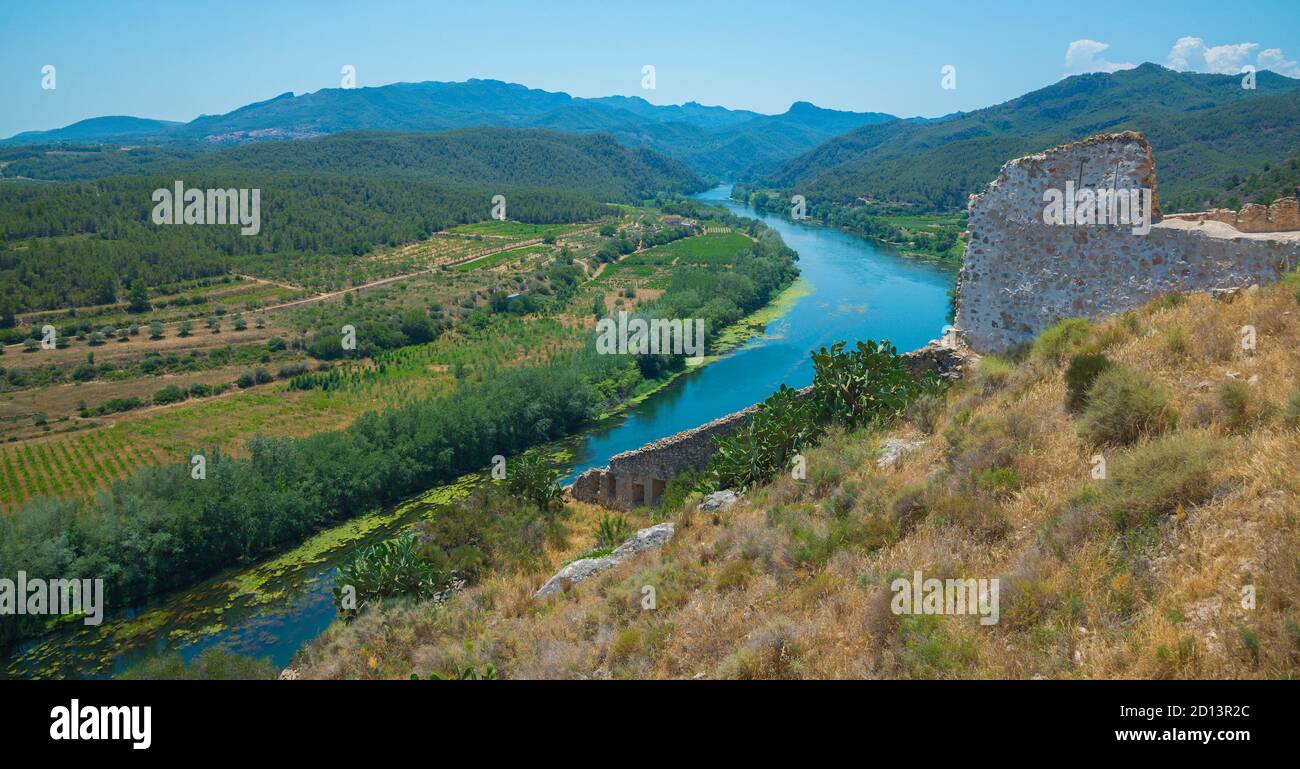 Ebro river spain castle hi-res stock photography and images - Alamy