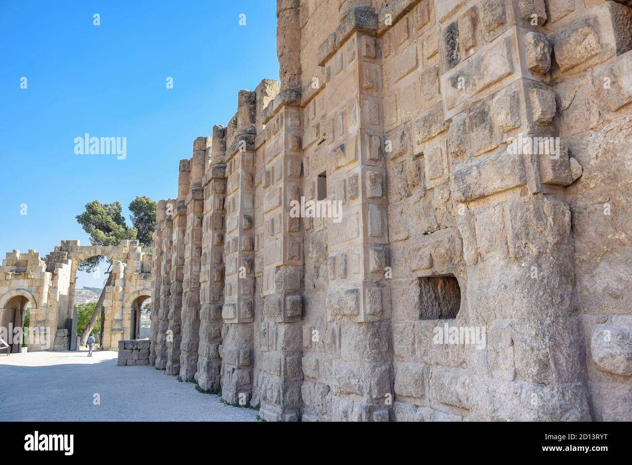 Jarash jordan temple hi-res stock photography and images - Alamy